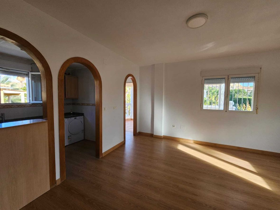 Chalet on a private plot in Mutxamel