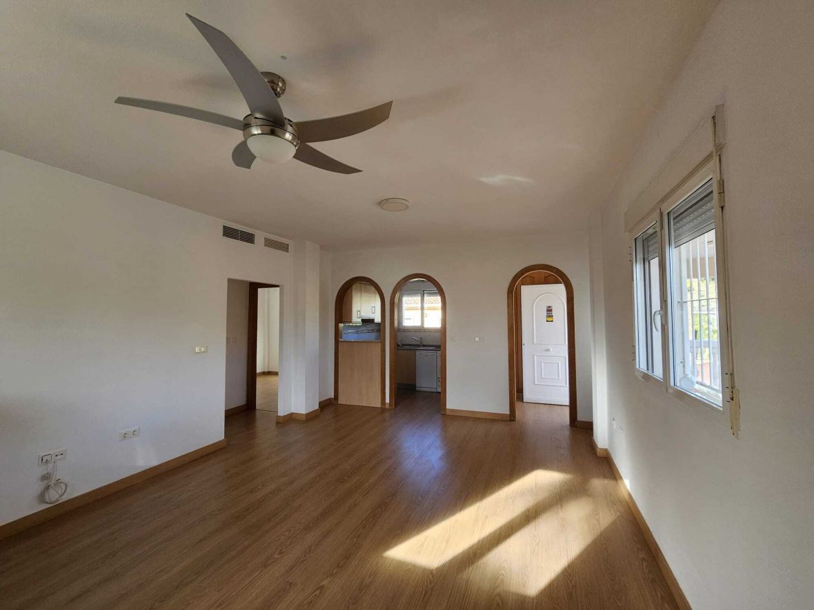 Chalet on a private plot in Mutxamel